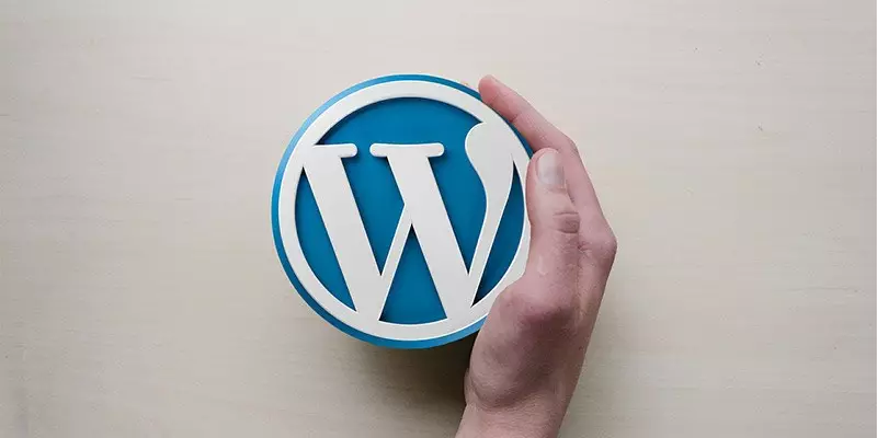 Cum să schimbați numele folderului de conținut Wp în WordPress