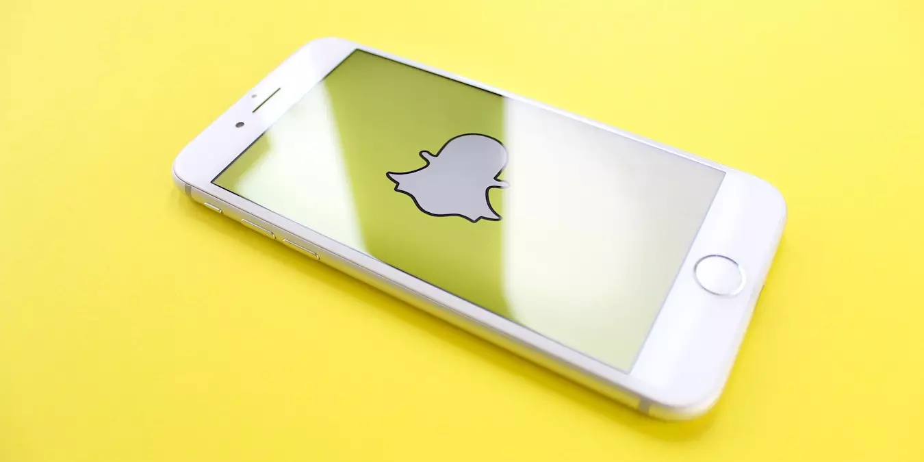 I-Snapchat Plus Ihlawulwa Umrhumo ukuze uhlawule ilahleko yeNgeniso